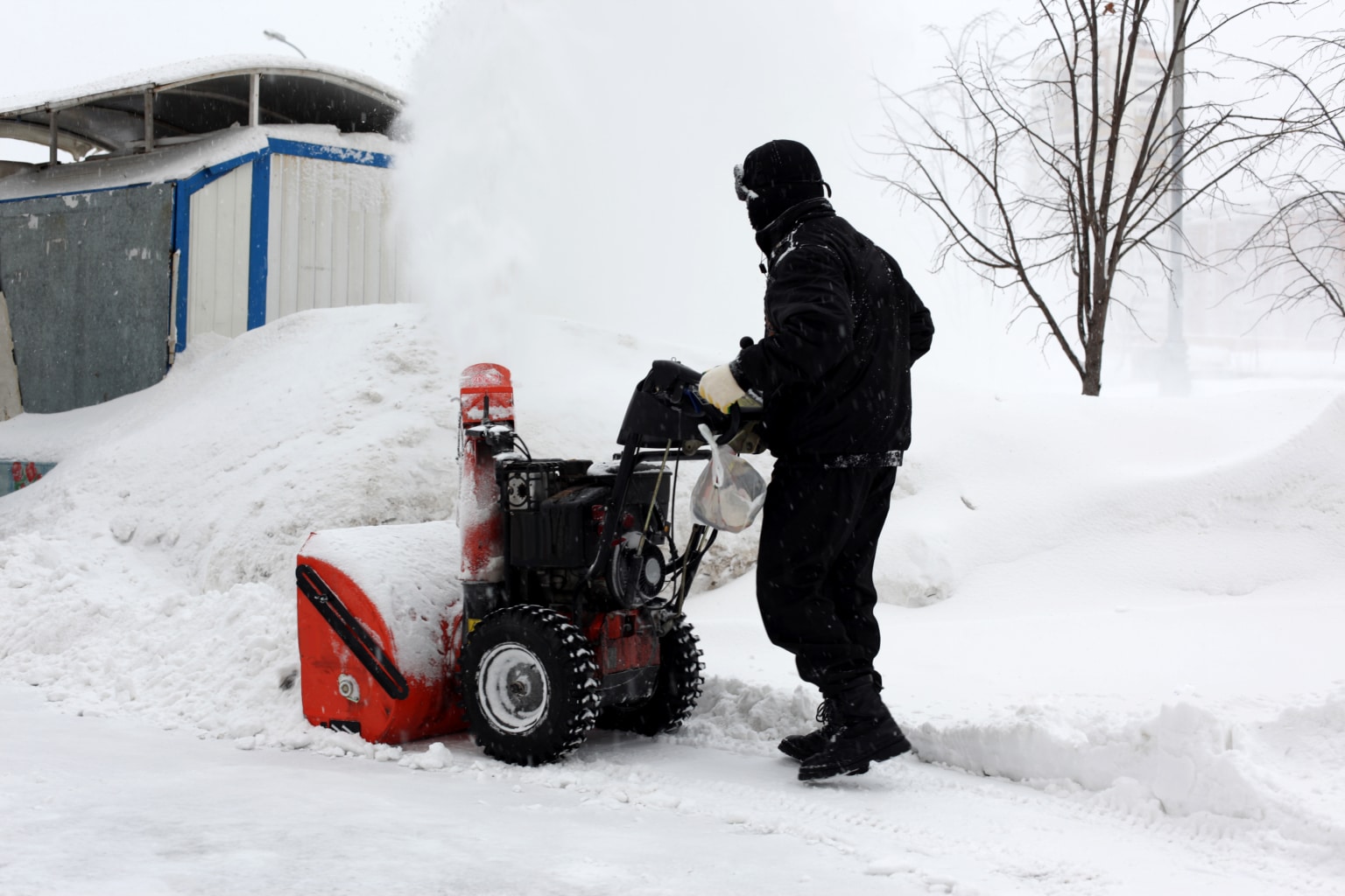 Choisir une souffleuse à neige : 19 critères essentiels