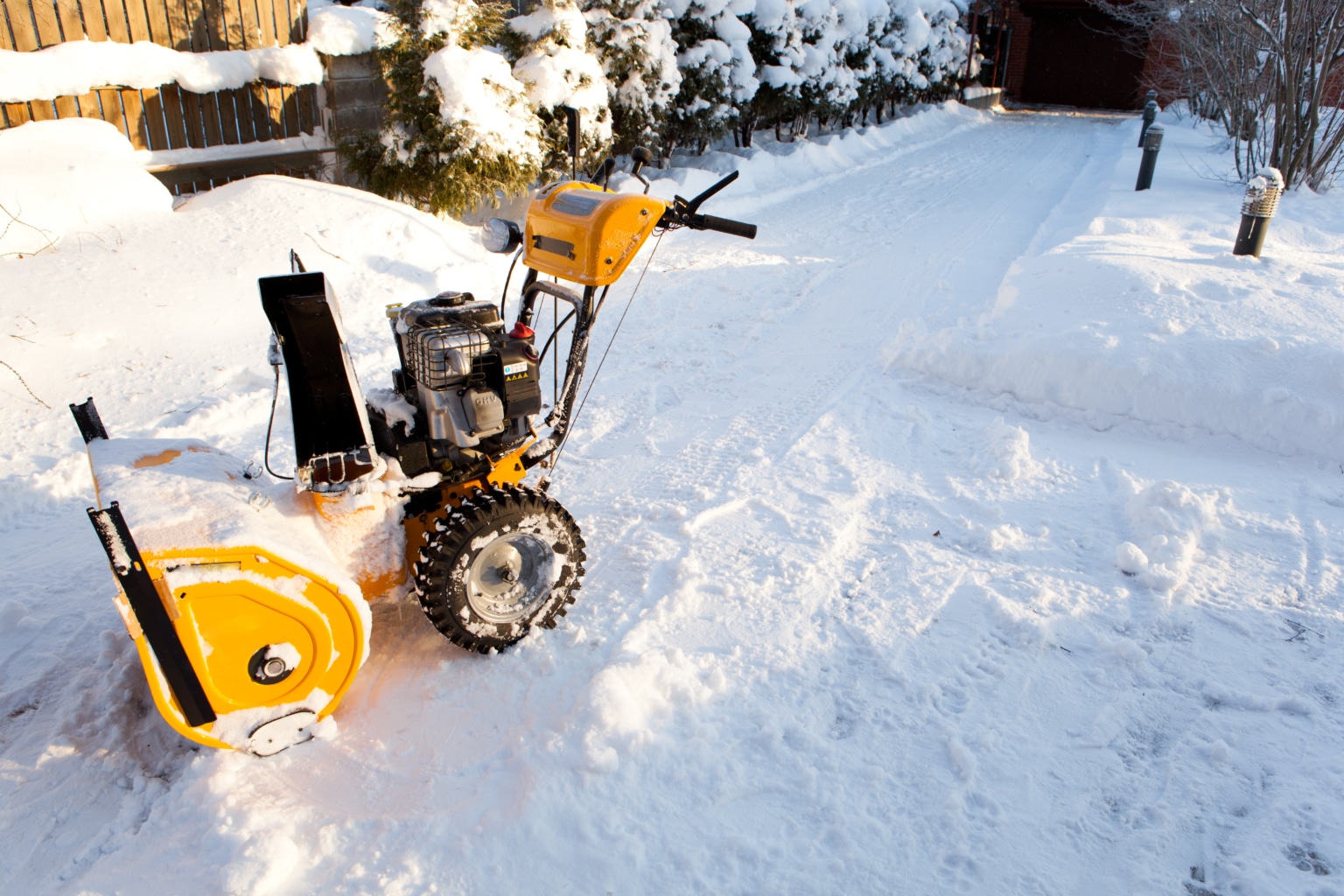 Quelles sont les différences entre une souffleuse à neige électrique ou ...